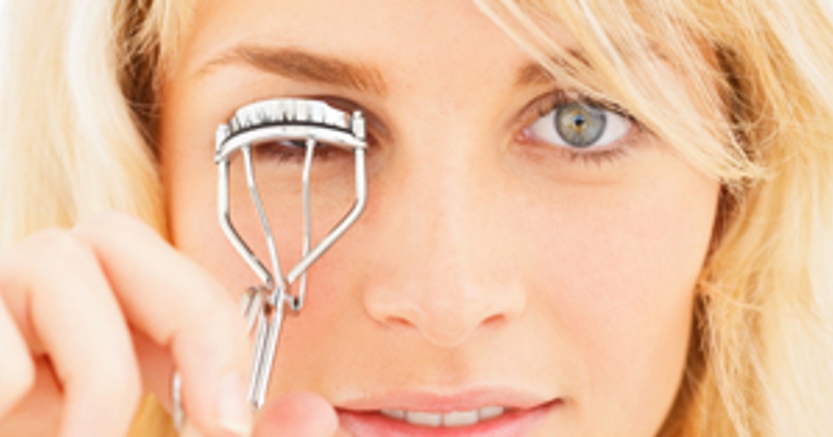 4 façons de recourber ses cils - Châtelaine