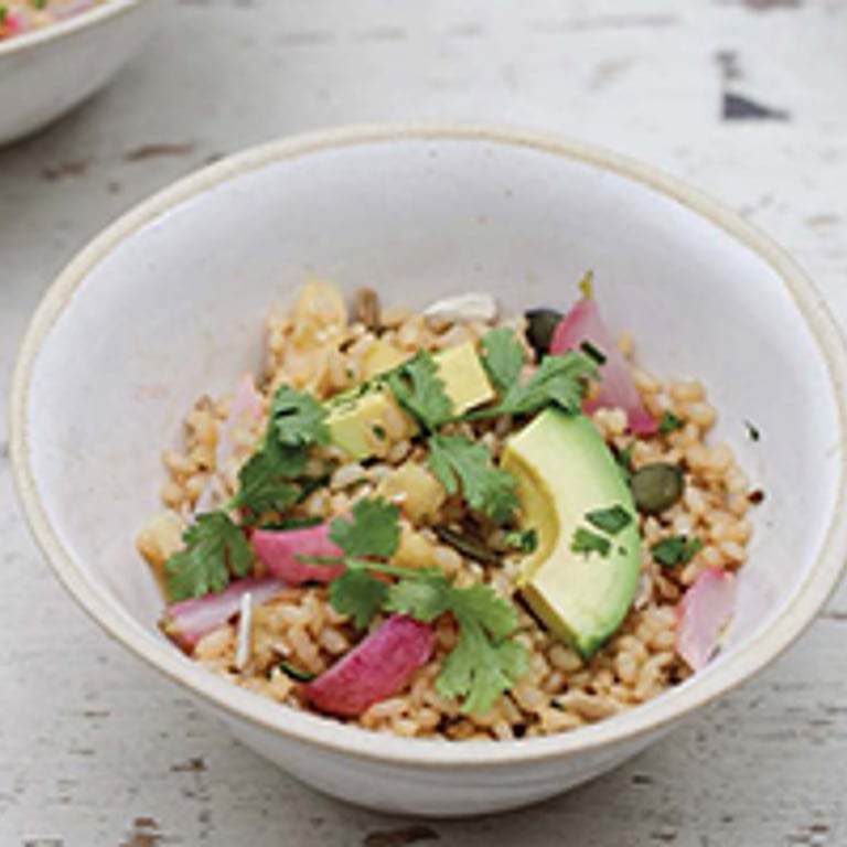 Bol de riz au gingembre, radis et avocat, de Nigella Lawson - Châtelaine
